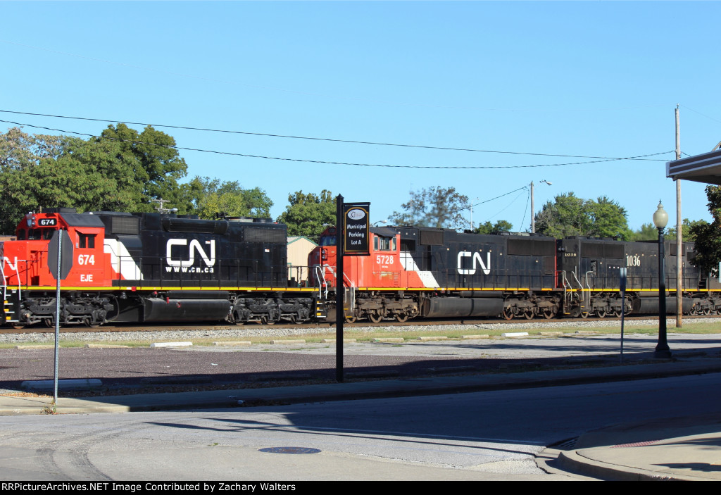 CN 5728 EJE 674